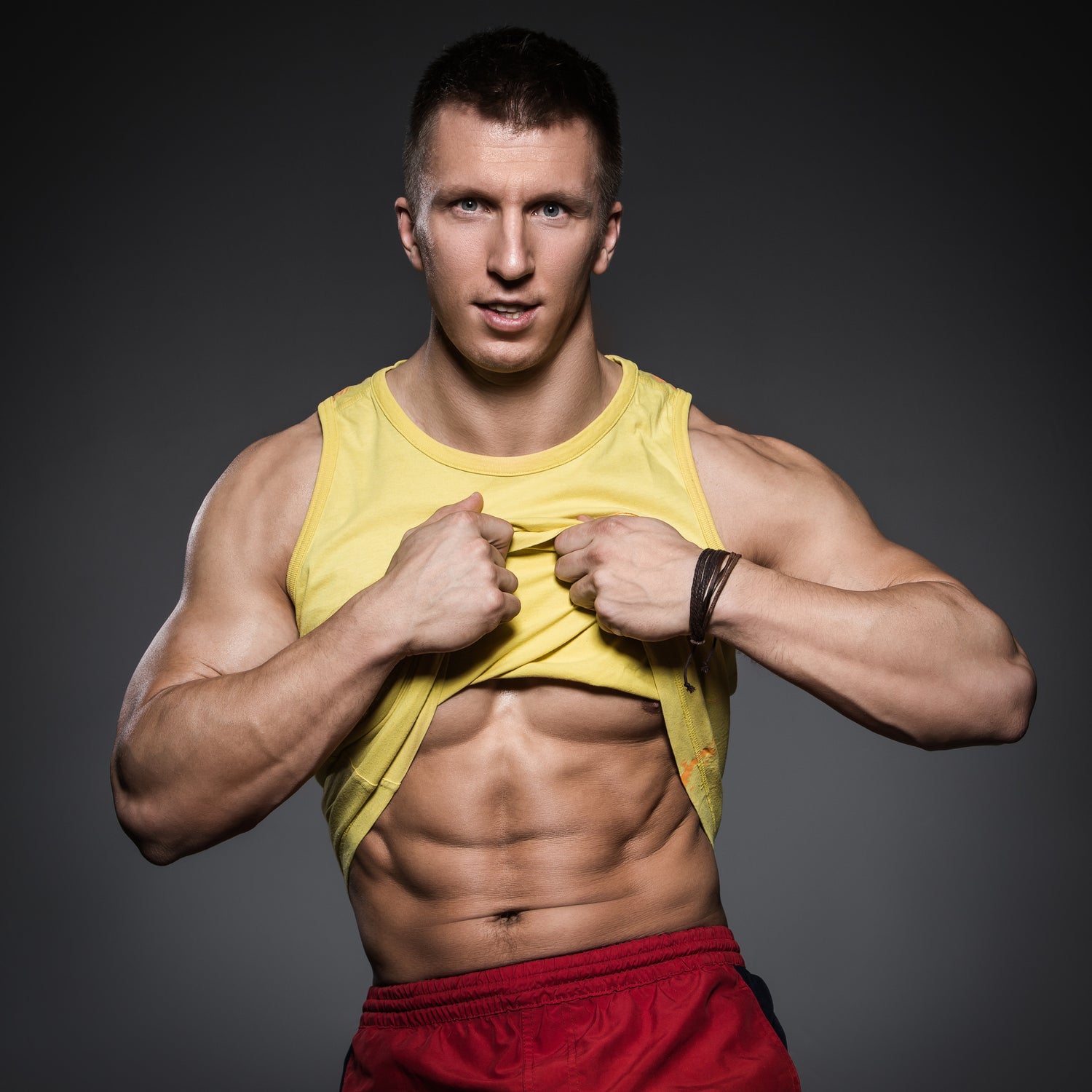 Men's Bodybuilding Clothes: 10 Must-Haves For Your Workout – Monsta ...